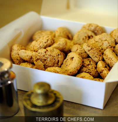 La Maison Charaix Joyeux macarons