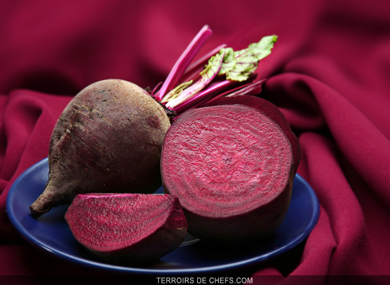 La Betterave Avec la betterave, la cuisine s’empourpre...